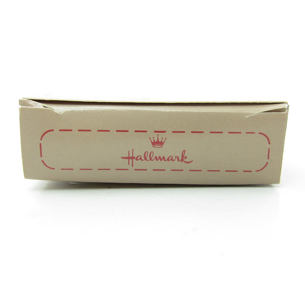 Fresh Berries Vintage 1985 Hallmark Embroidered Strawberries Stitchery ...