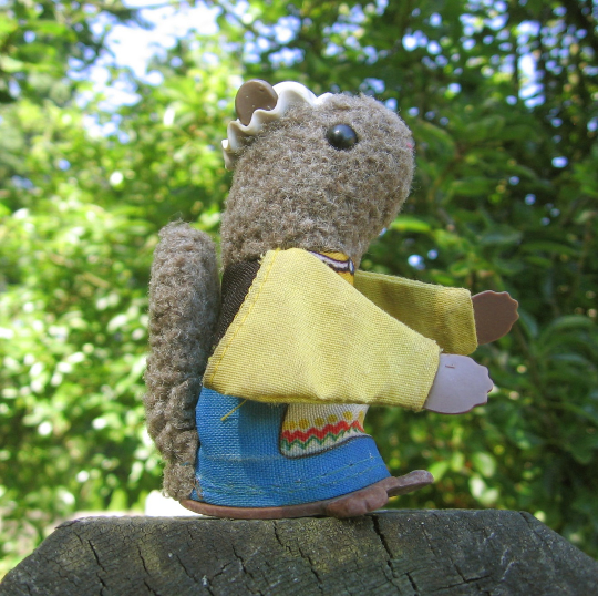 Grandma Woodsey Squirrel Puppet Fisher-Price Toy | Brown Eyed Rose