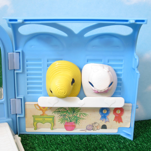 Pretty Parlor My Little Pony 1983 Playset with Peachy & Accessories ...